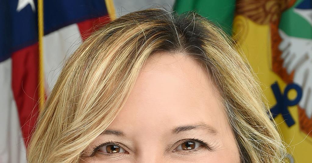 CFTC commissioner calls for agency to require more admissions of guilt ...